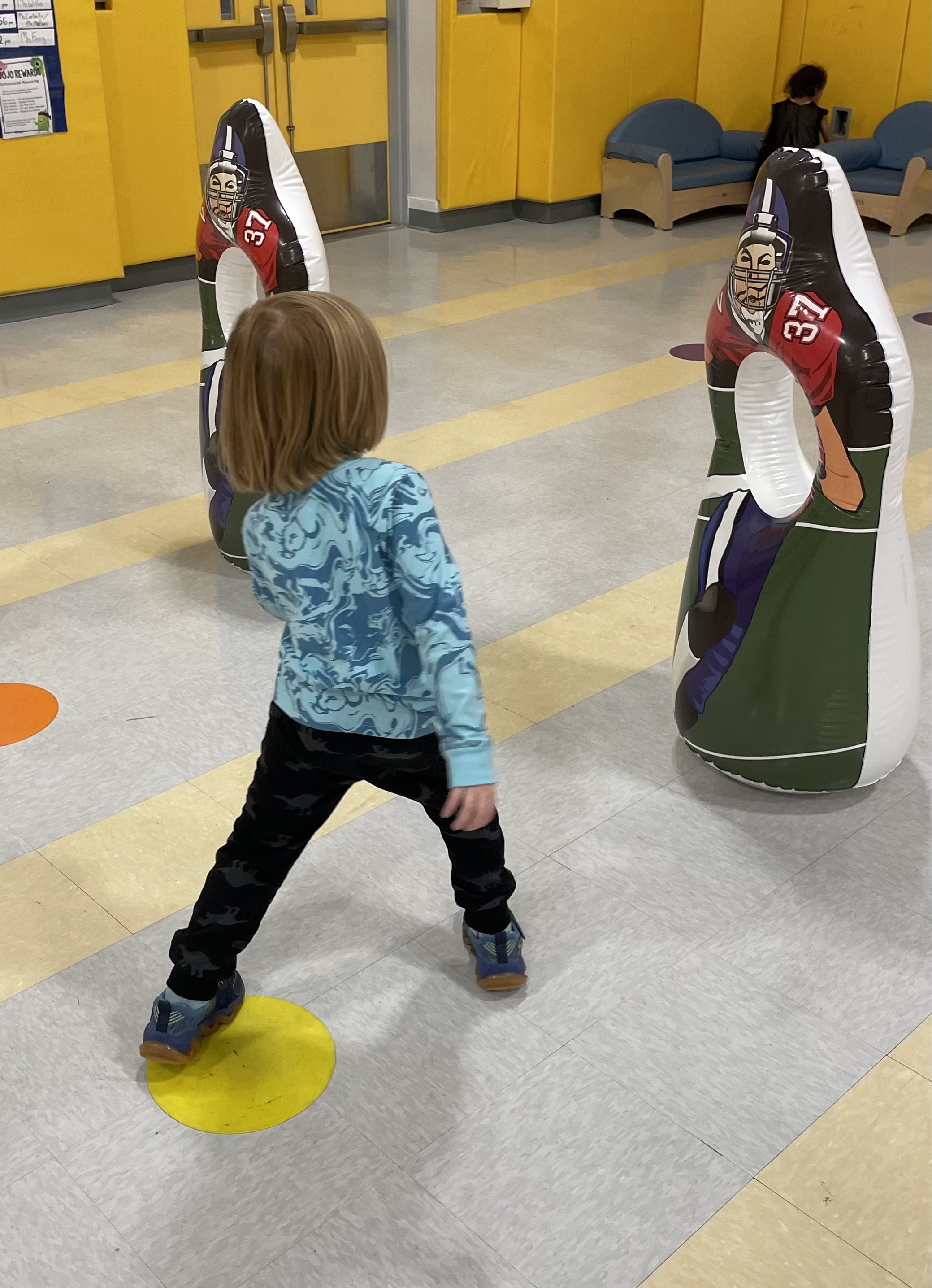 Throwing Underhand and Overhand – The School of Creativity and ...